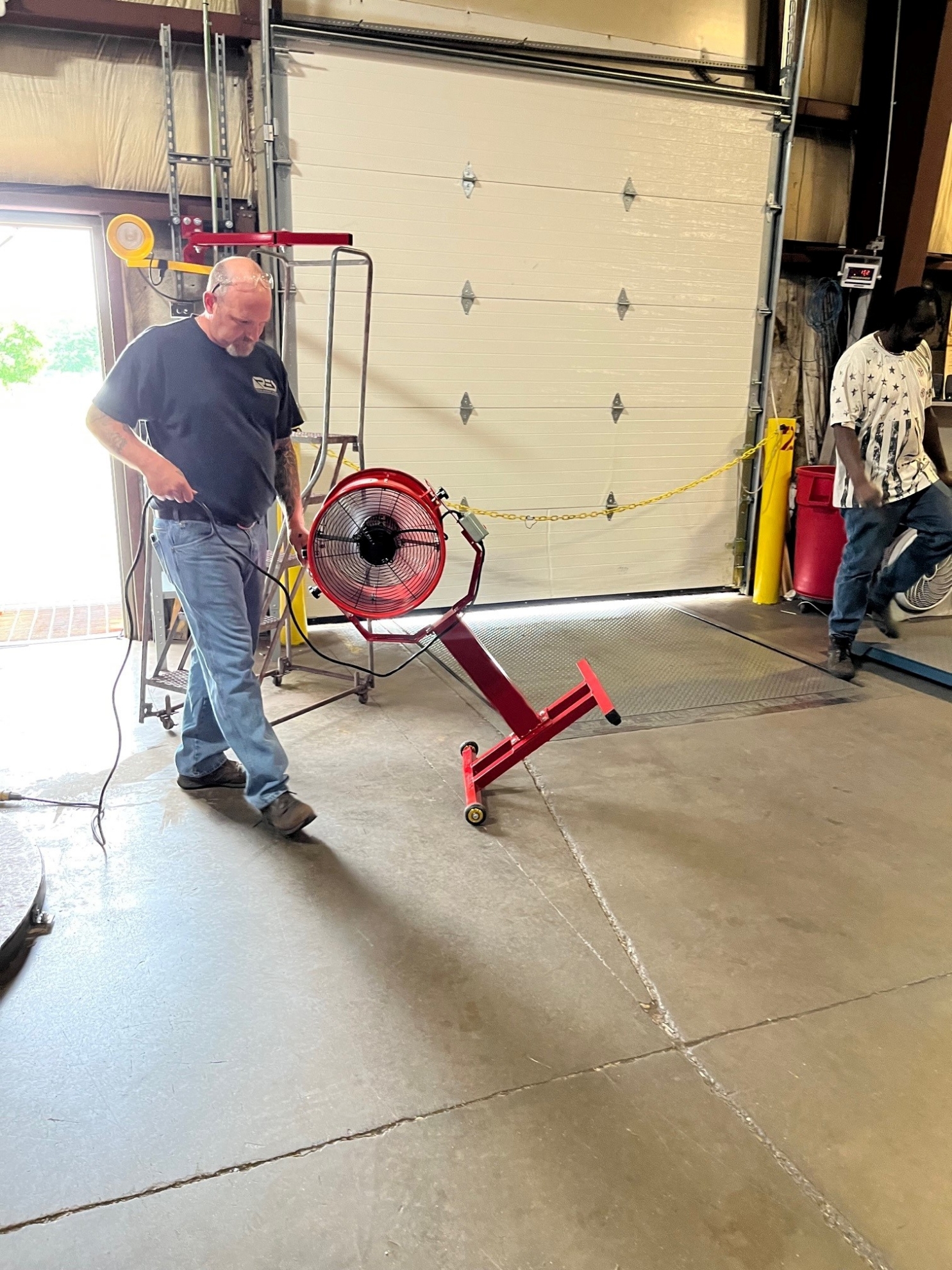 AirBlast 16” Loading Dock Fan | Order An Industrial Pedestal Fan - Air ...